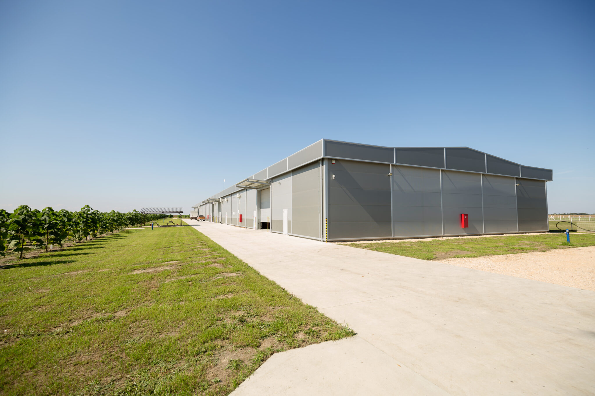 The Rise of Hyperscale Data Centers and How Modular Construction ...